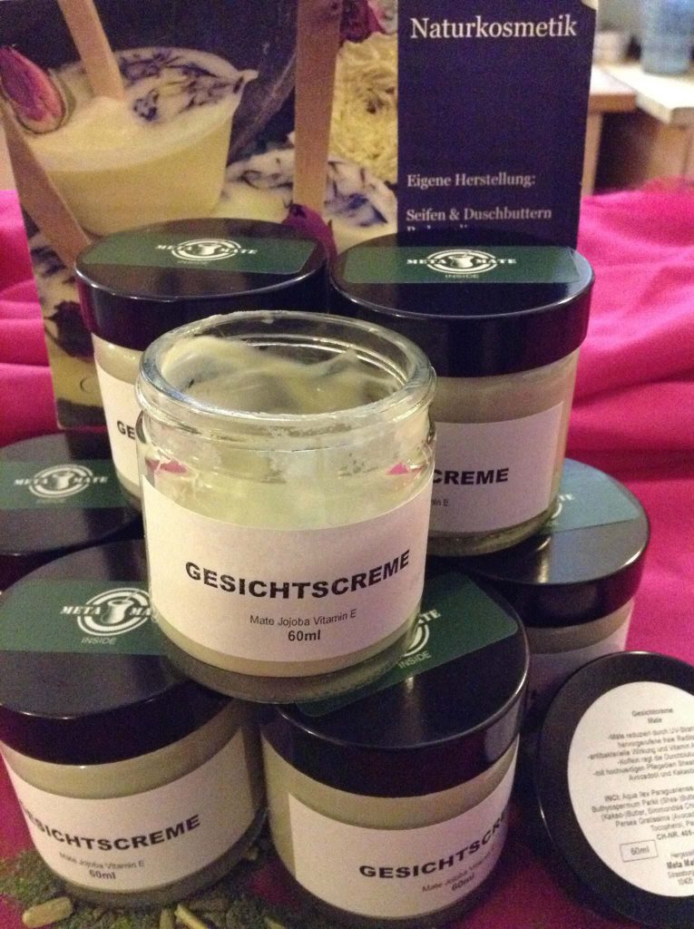 Cosmetics - Meta Mate